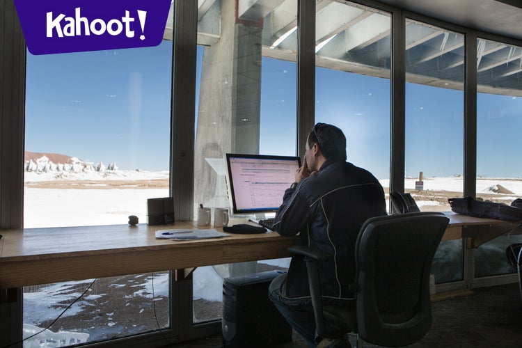 CTS 220 Mobile Device Security - Kahoot! Quiz