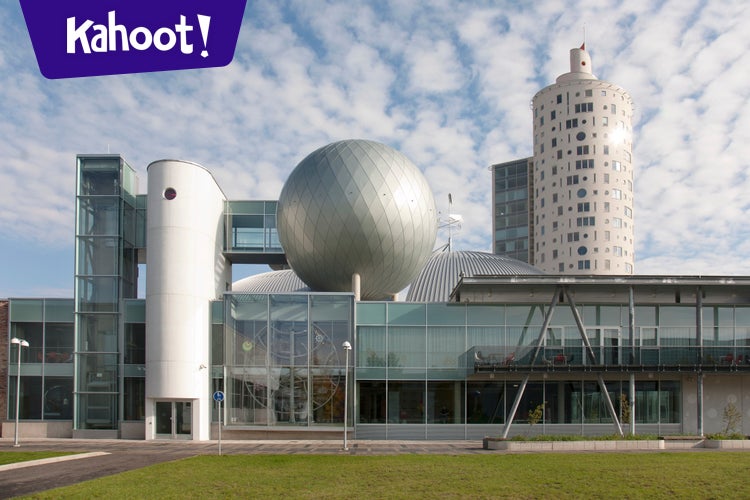 Boost Up! 5 Unit 2 - Words - Kahoot! Quiz